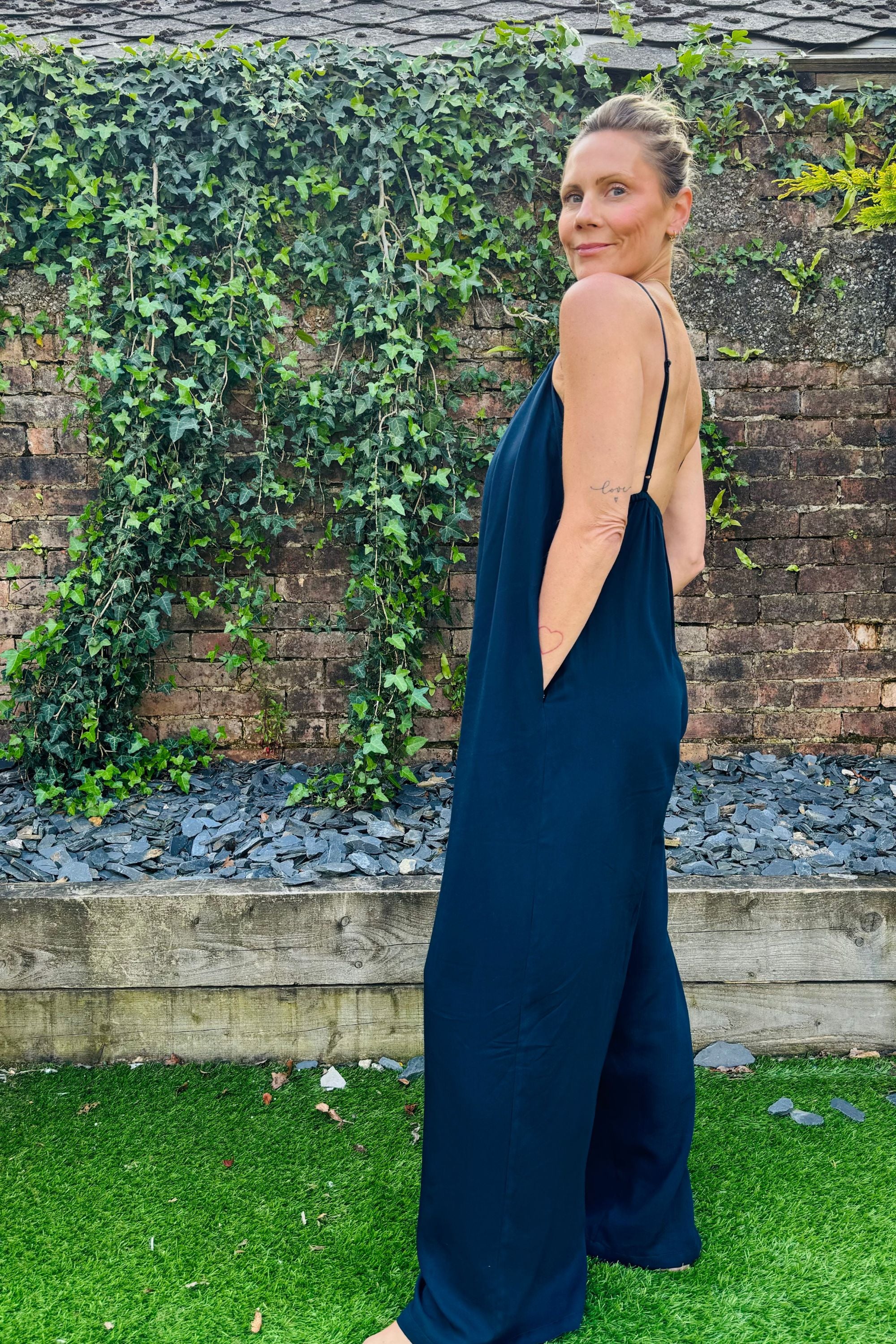 Sustainable Women's Clothing | Meraki Beach, Luxury Resortwear